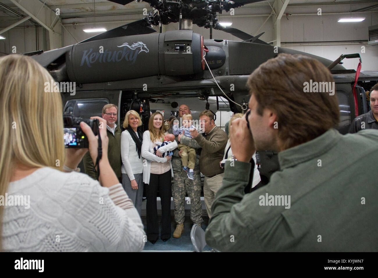 351st aviation support battalion hi-res stock photography and images ...