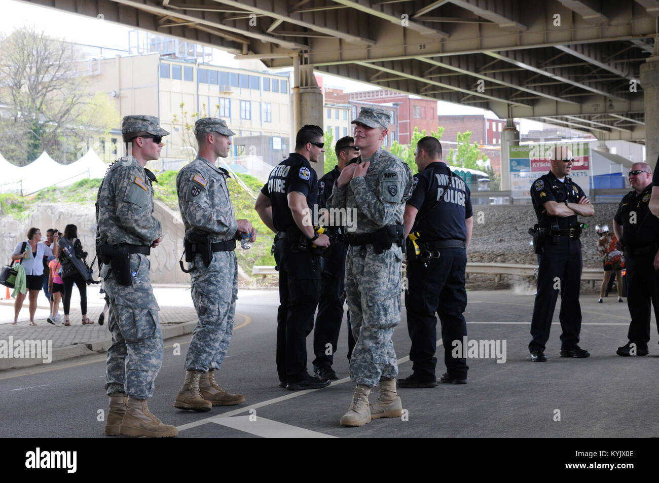An mp with the 223rd military police company hi-res stock photography ...
