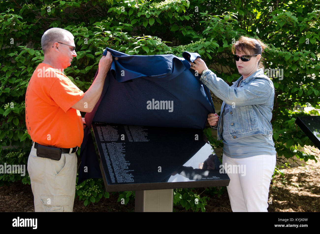 Retired u s navy master chief hi-res stock photography and images - Alamy