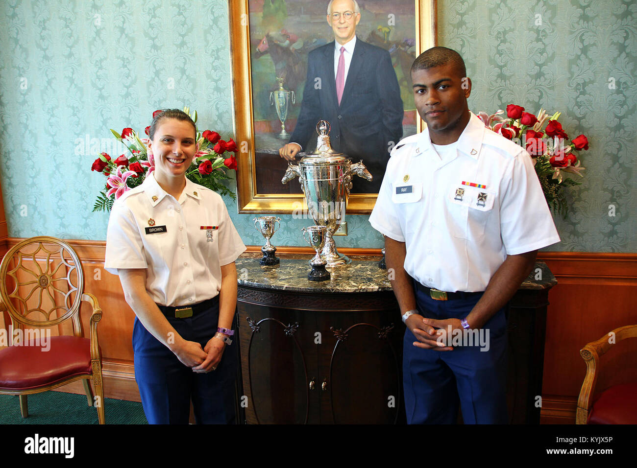 Kentucky's Adjutant General, Maj. Gen. Edward W. Tonini visit with ...