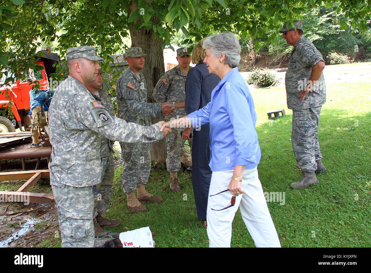 Kentucky Lt. Gov. Crit Luallen, Adjutant General, Maj. Gen. Edward W ...