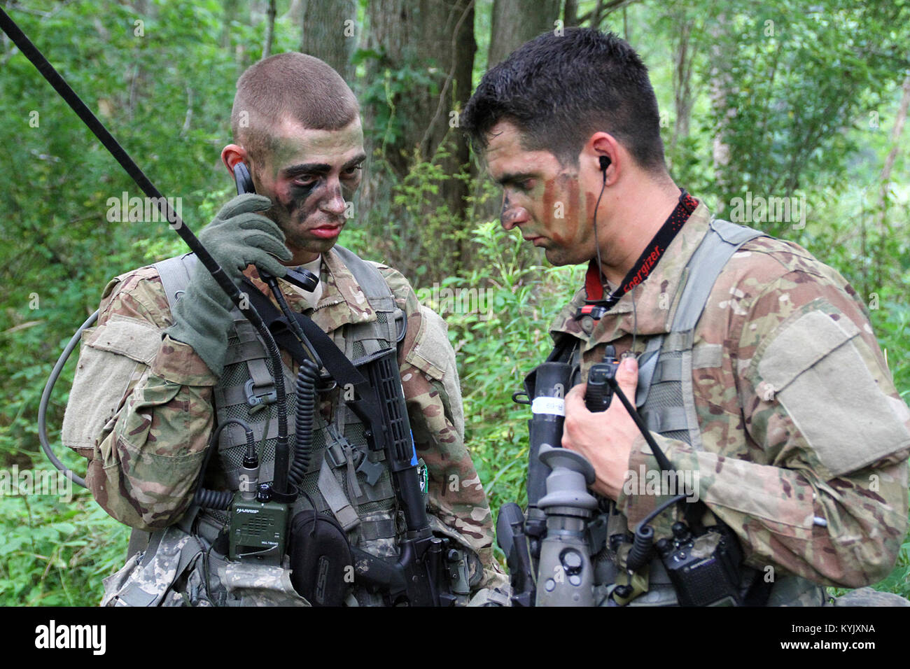 Soldiers with the 1st Battalion, 149th Infantry conducted an air ...