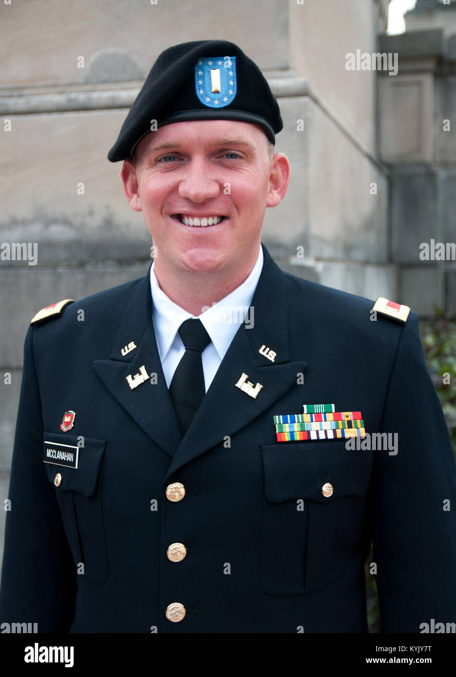 Warrant officer candidate school hi-res stock photography and images ...
