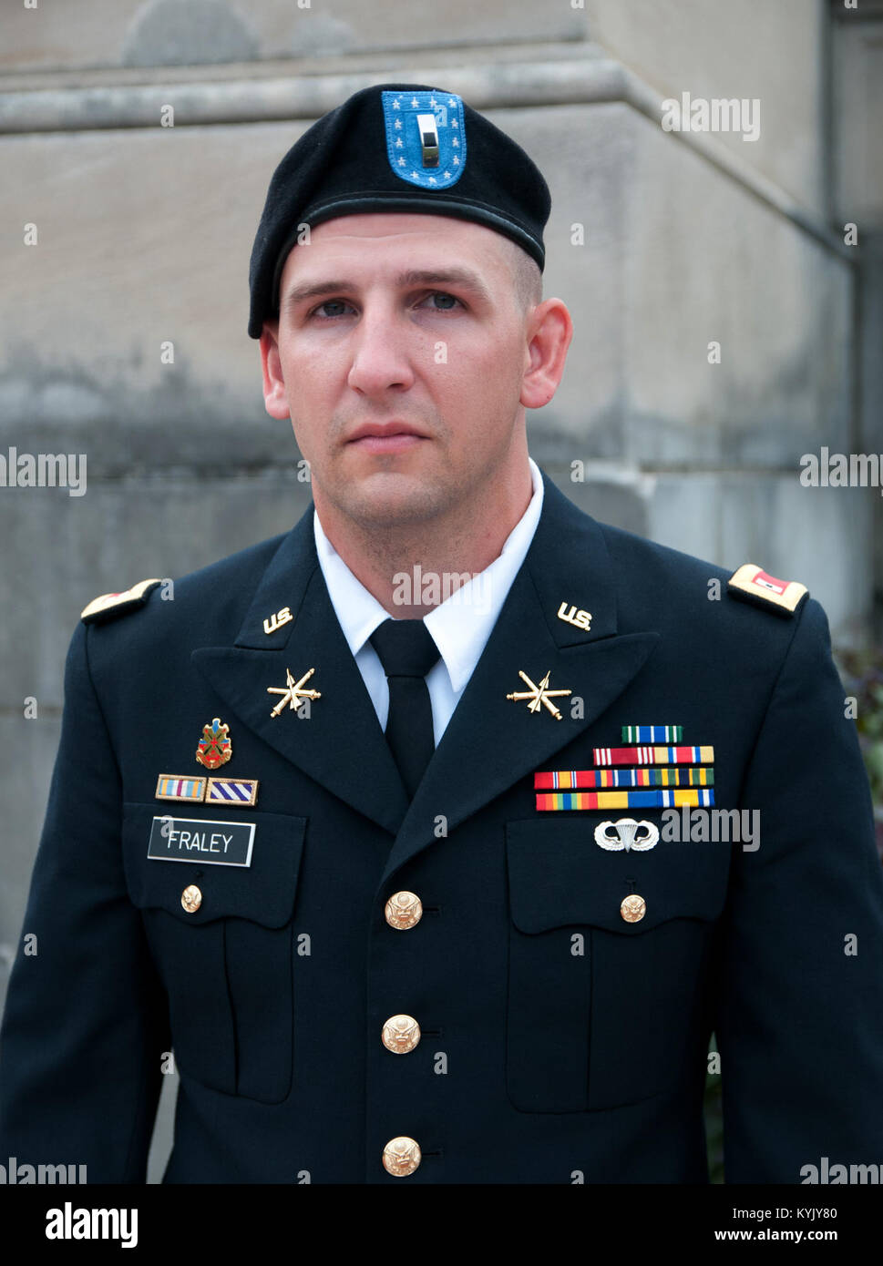 Warrant officer candidate school hi-res stock photography and images ...