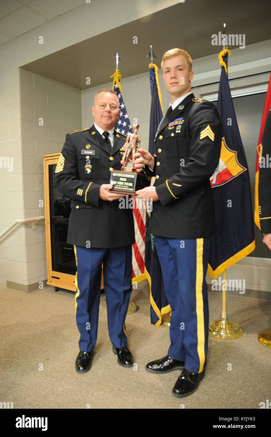 Kentucky's Noncommissioned Officer of 2016, Sgt. Christopher Jones ...