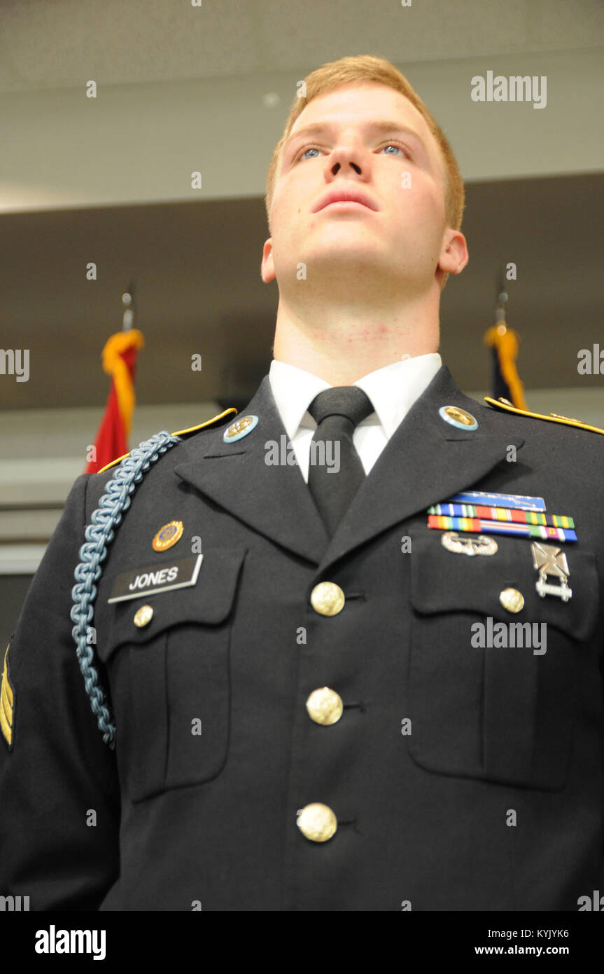 Kentucky National Guard Sgt. Christopher Jones, an infantryman assigned ...