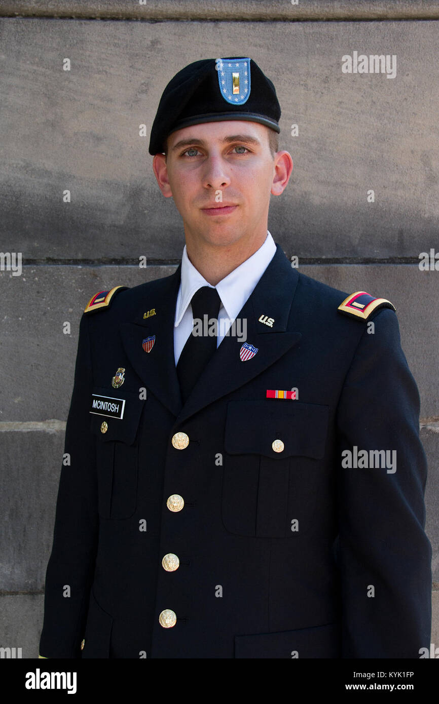 2nd Lt. Jacob McIntosh following Kentucky's Officer Candidate School ...