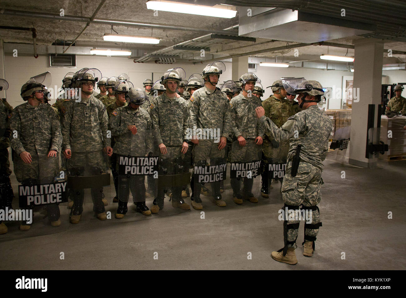 Soldiers with the 198th Military Police Battalion practice riot control ...