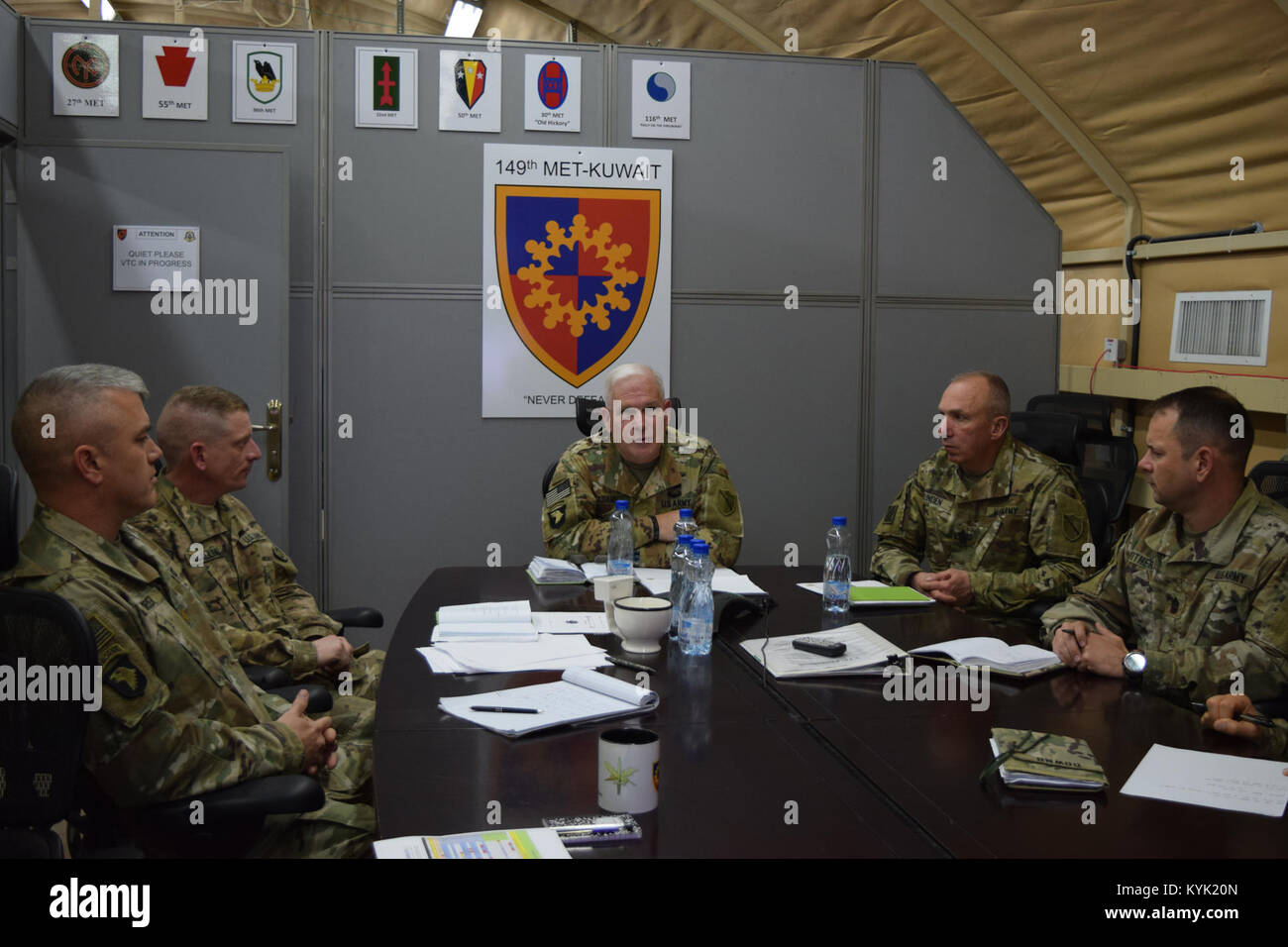 Commanders update brief hi-res stock photography and images - Alamy