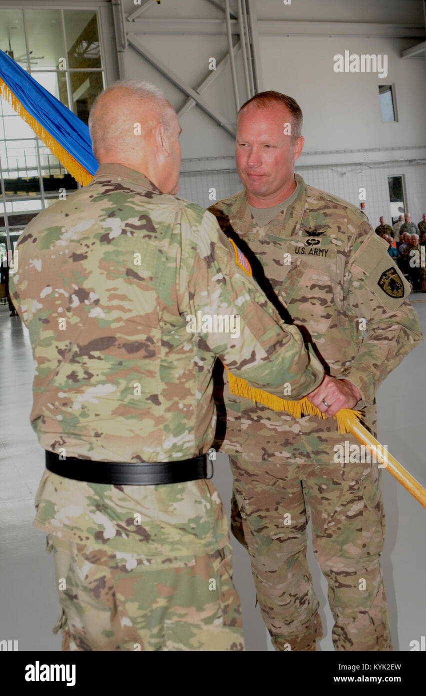 Col gary d lewis hi-res stock photography and images - Alamy