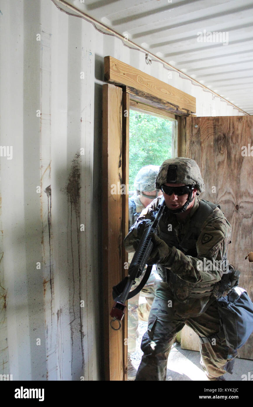 Soldiers of the 149th Maneuver Enhancement Brigade conduct Defense ...
