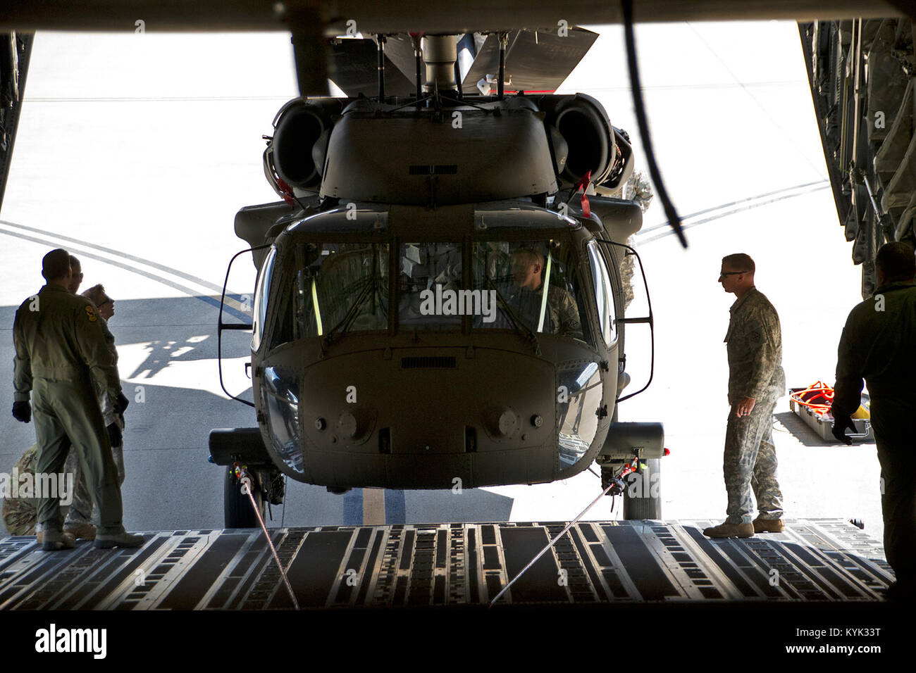 Soldiers with the 63rd Theater Aviation Brigade and Airmen with Hawaii ...