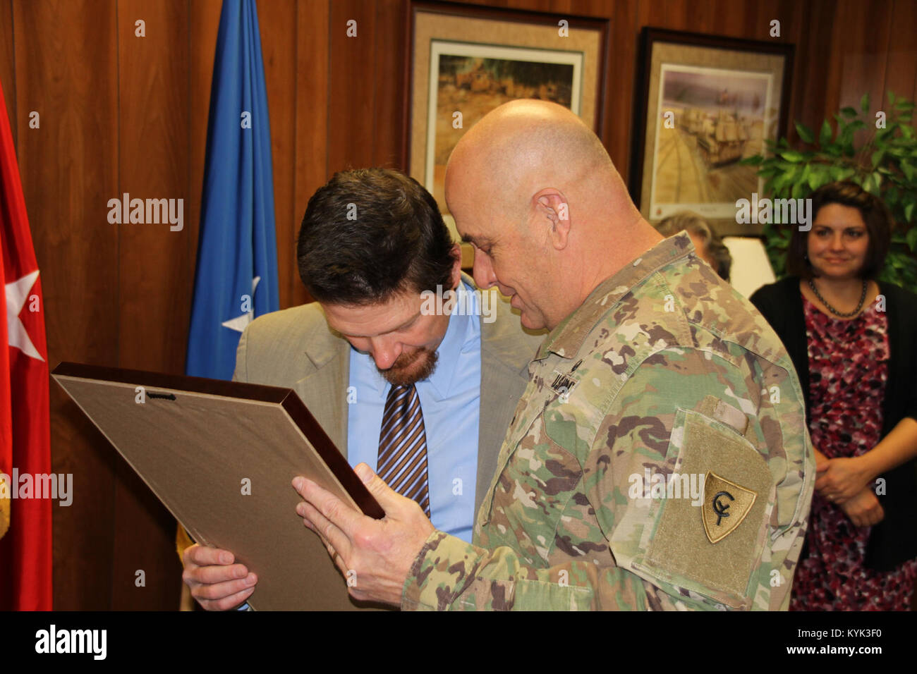 Col. retired Mike Abell receives the Legion of Merit and the Kentucky ...