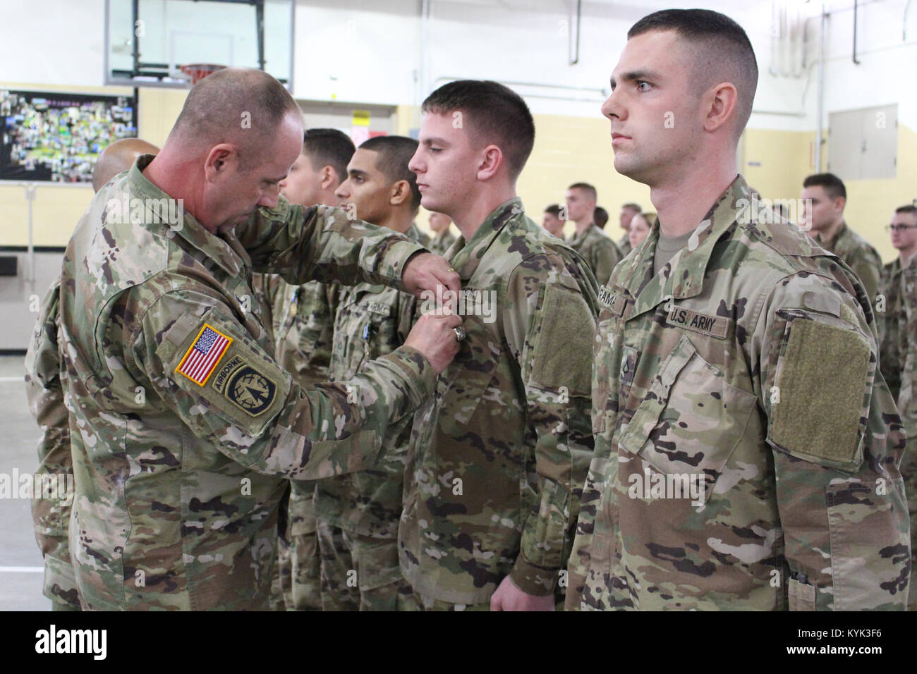 The newest Soldiers in the Kentucky National Guard are welcomed into ...