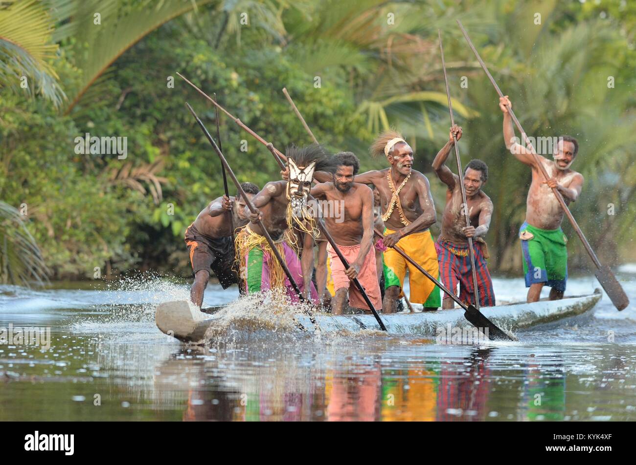 Canoe war ceremony of Asmat people. Headhunters of a tribe of Asmat ...