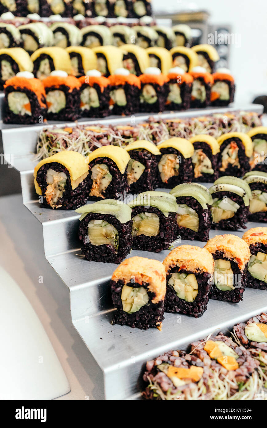 Sushi table hi-res stock photography and images - Alamy