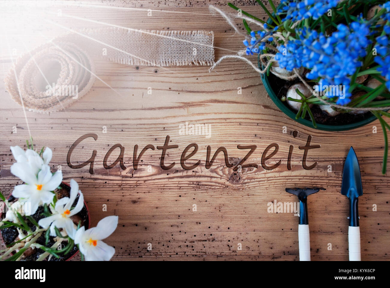 Sunny Spring Flowers, Gartenzeit Means Garden Time Stock Photo - Alamy