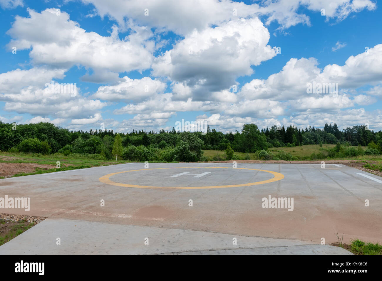 Heliport landing place helipad hi-res stock photography and images - Alamy