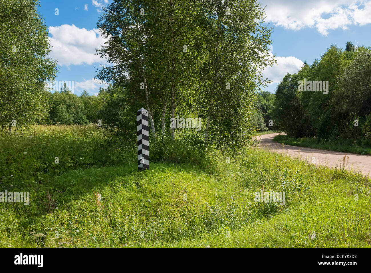 Kilometer road sign kilometre road sign hi-res stock photography and ...