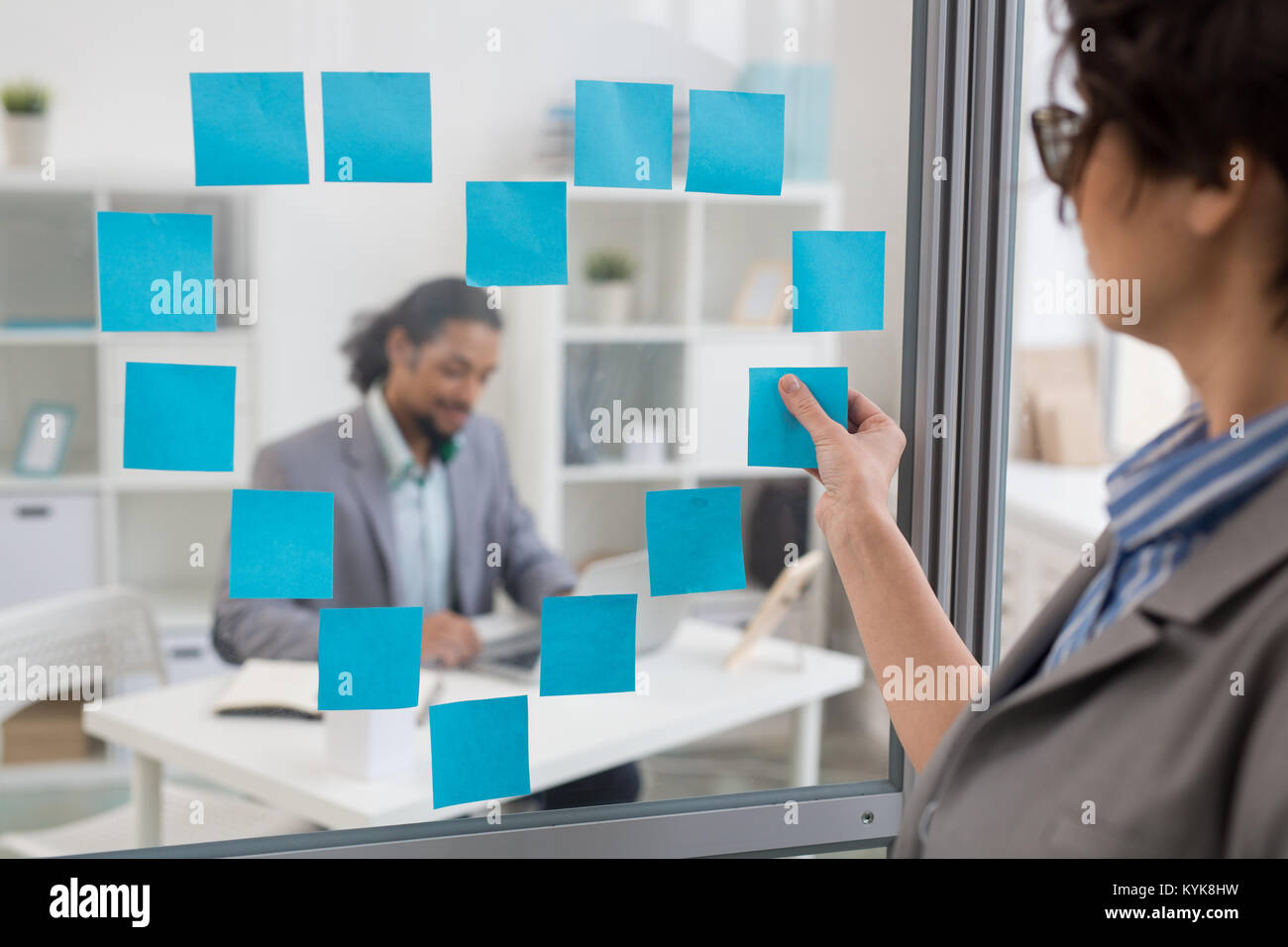 Office job heart hi-res stock photography and images - Alamy
