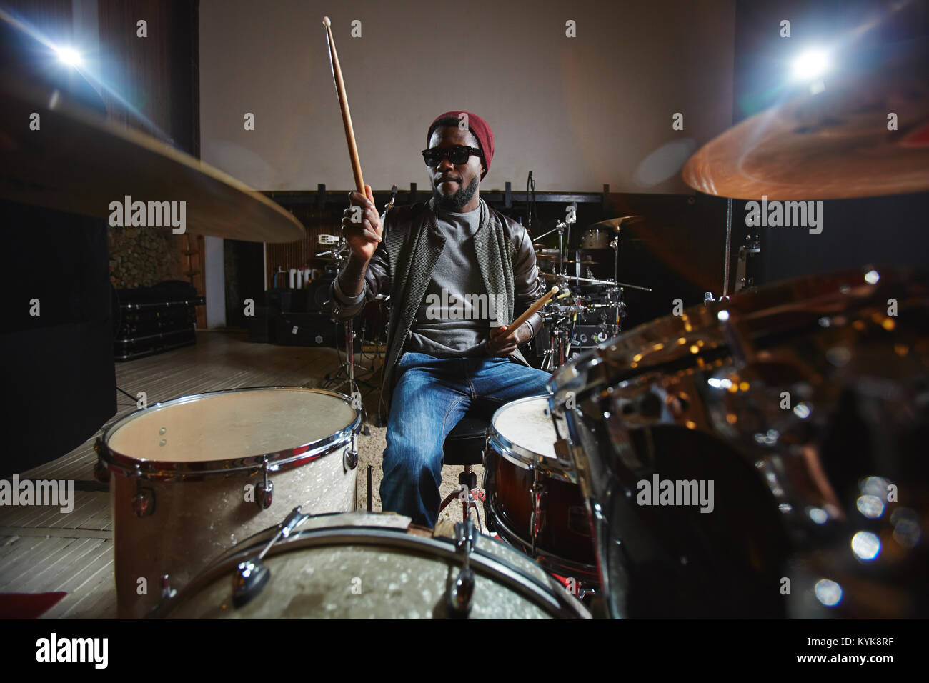 Adult drummer hi-res stock photography and images - Alamy