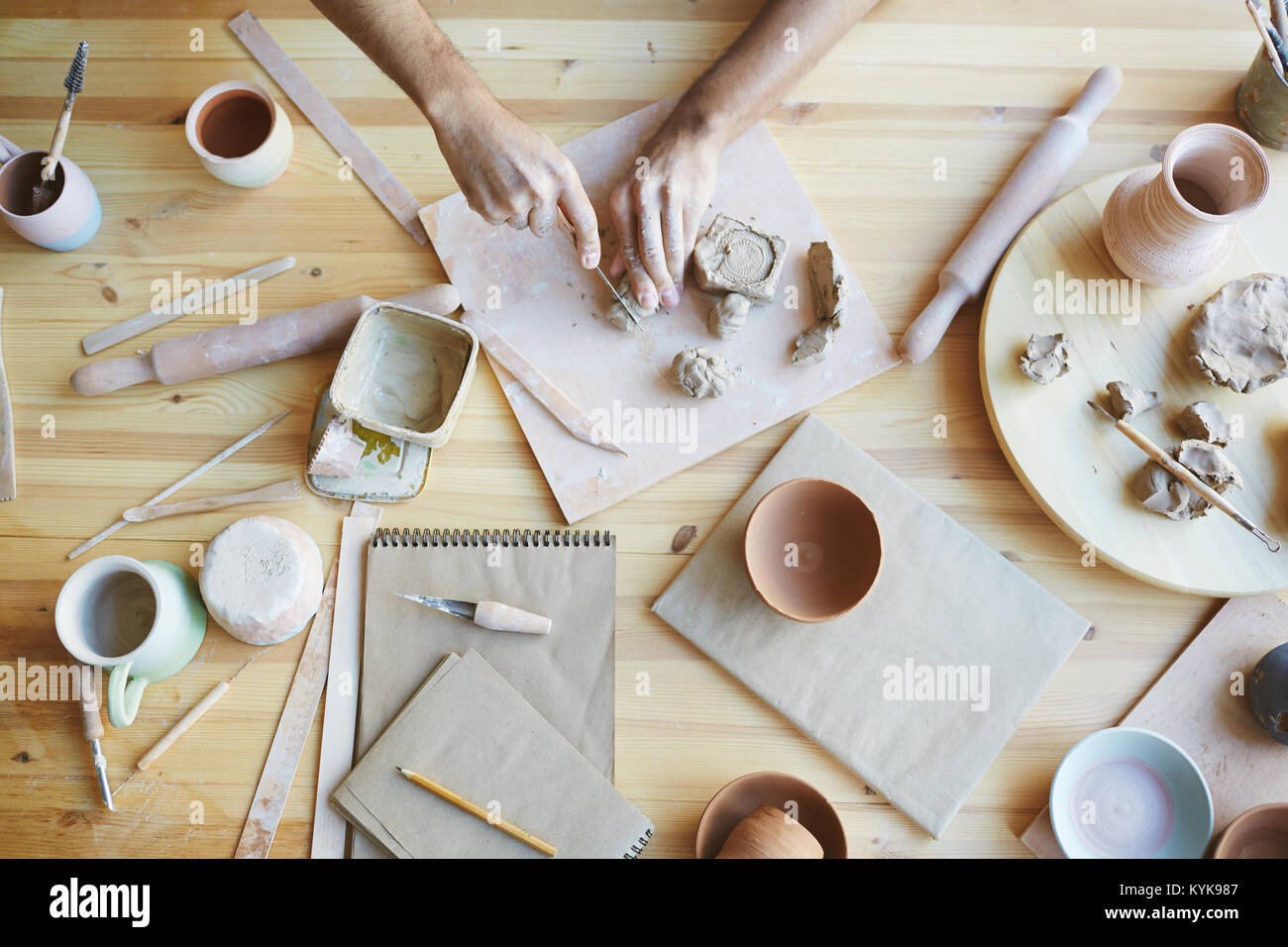 Argile art hi-res stock photography and images - Alamy