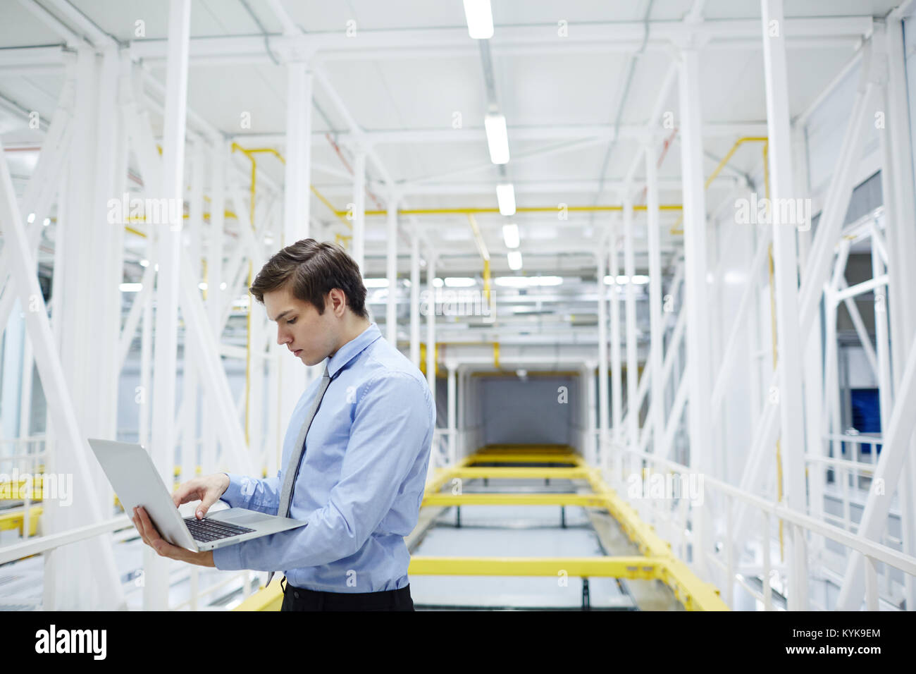 Working in data center Stock Photo - Alamy