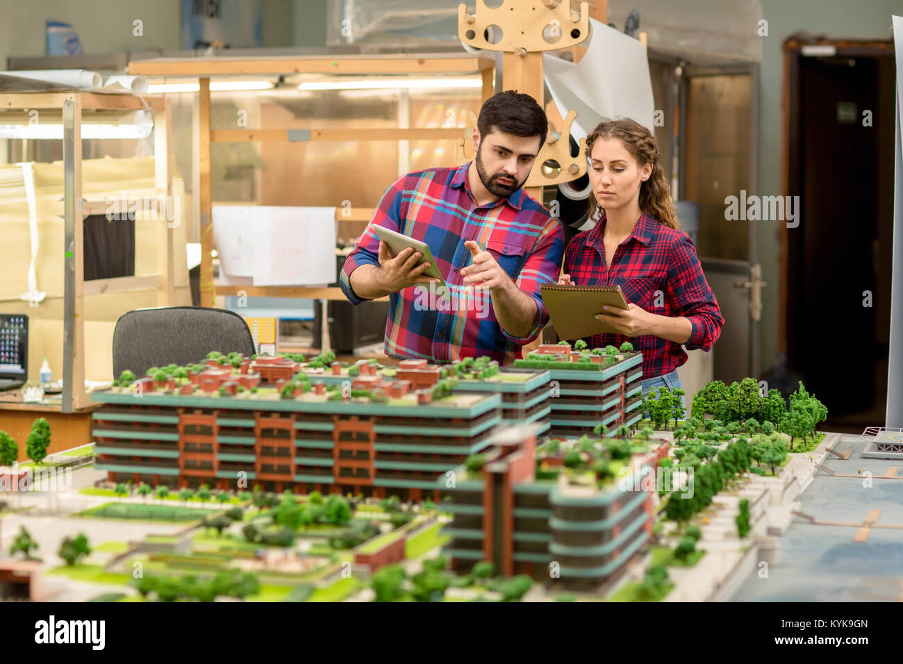 Layout man hi-res stock photography and images - Alamy