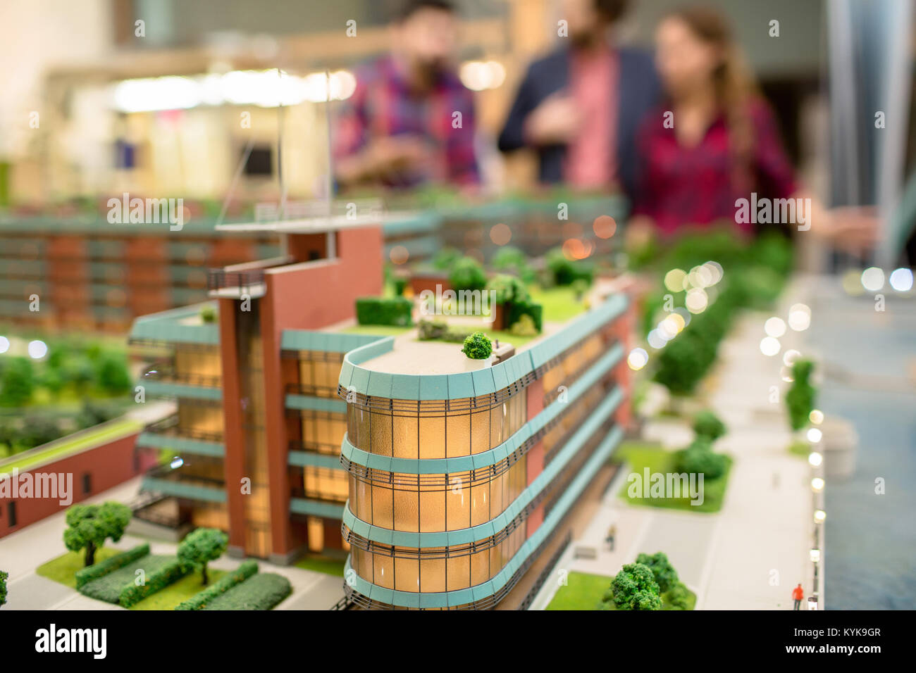 New office building Stock Photo - Alamy
