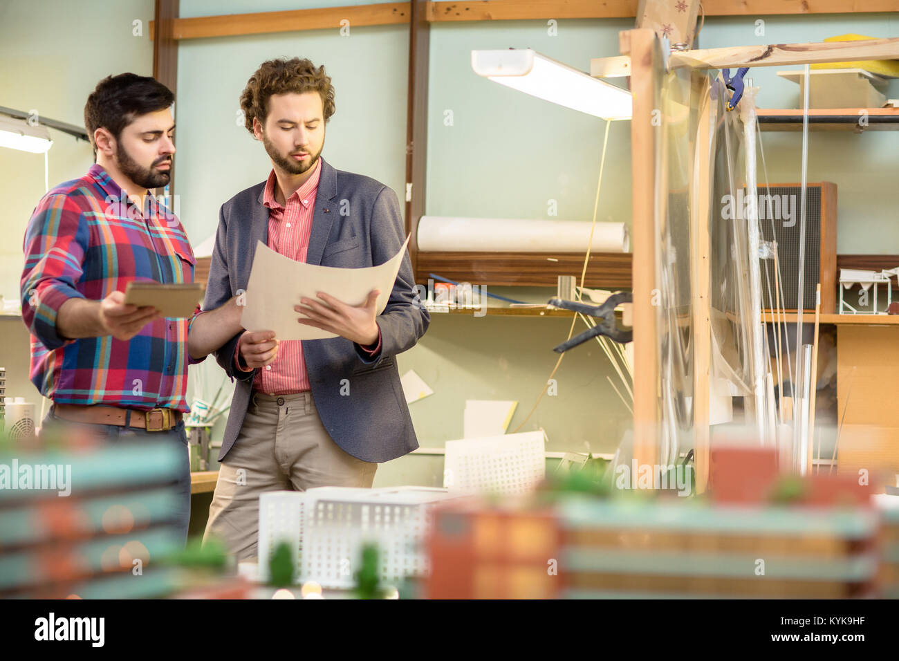 Project solve hi-res stock photography and images - Alamy