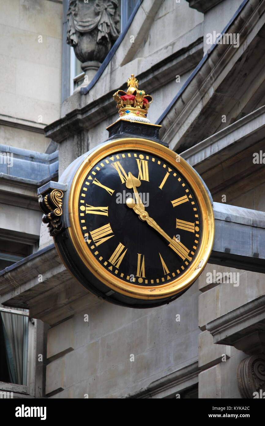 English renaissance architecture hi-res stock photography and images ...