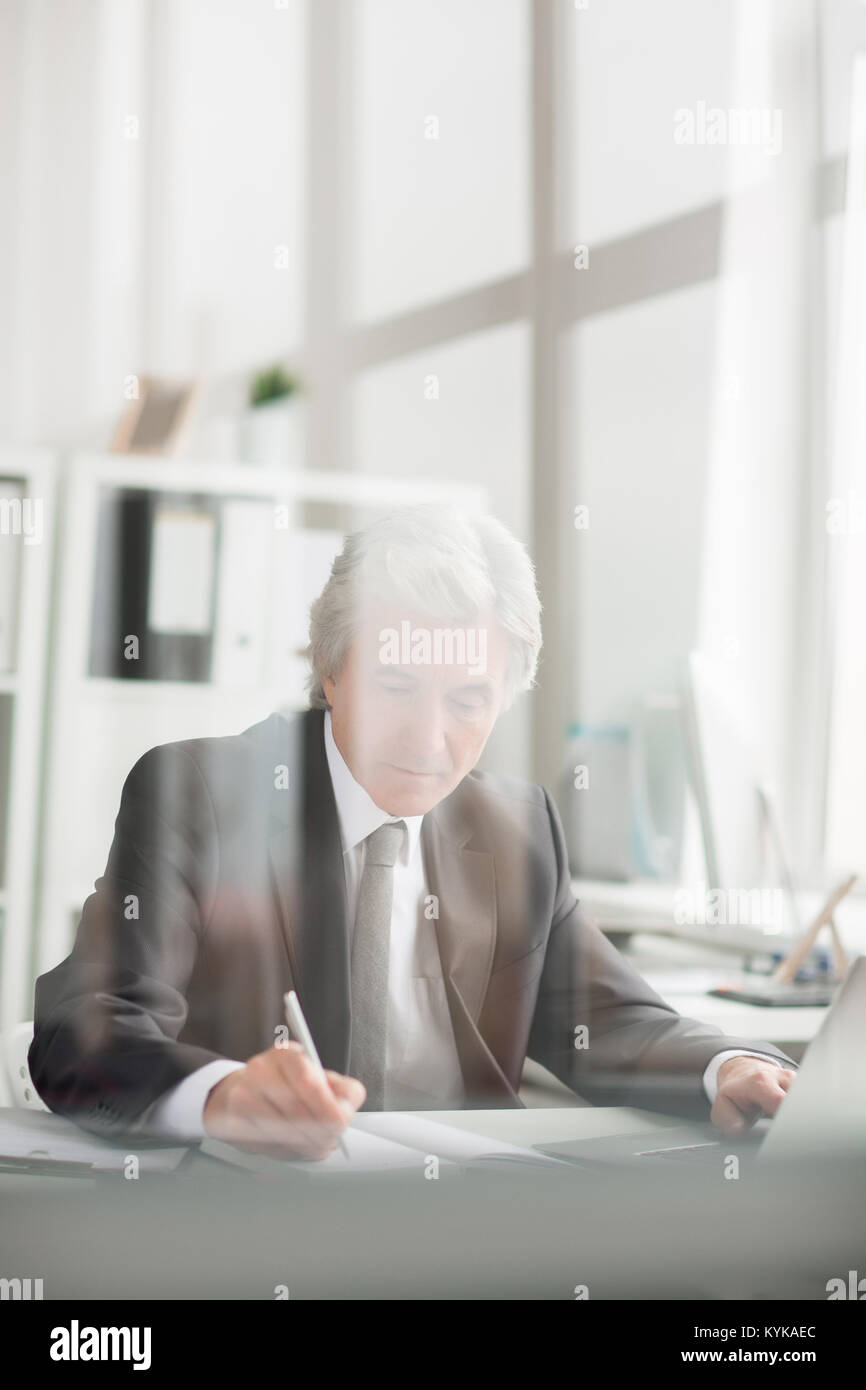 Prepare businessman hi-res stock photography and images - Alamy