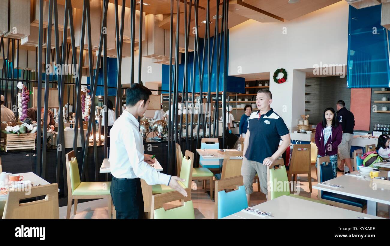 Holiday Inn Cafe G Restaurant Sumptuousness Lavish Epicure Gourmet ...