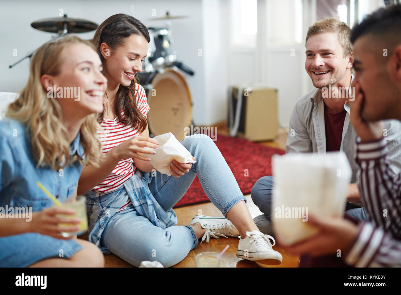 Free guy hi-res stock photography and images - Alamy