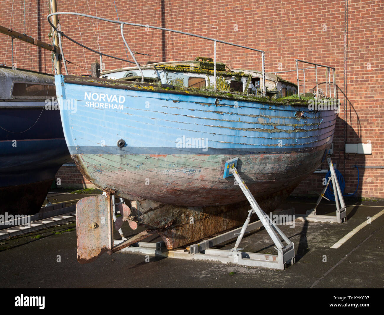 Old rotting boat Ipswich Wet Dock waterside redevelopment, Ipswich ...