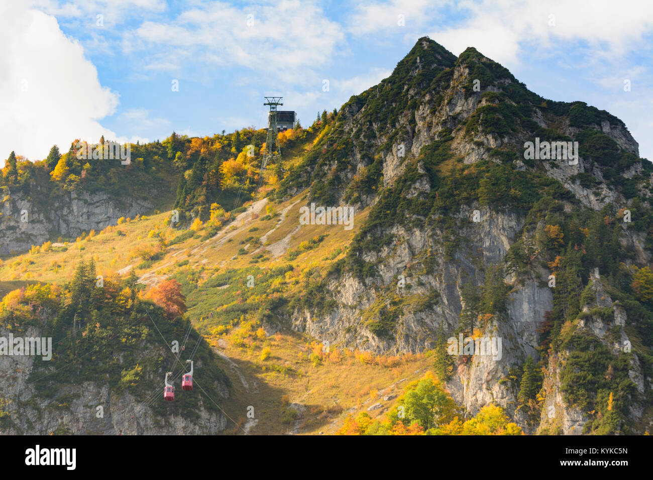Bergen: mountain Hochfelln, cabin cableway ropeway Seilbahn, Oberbayern ...