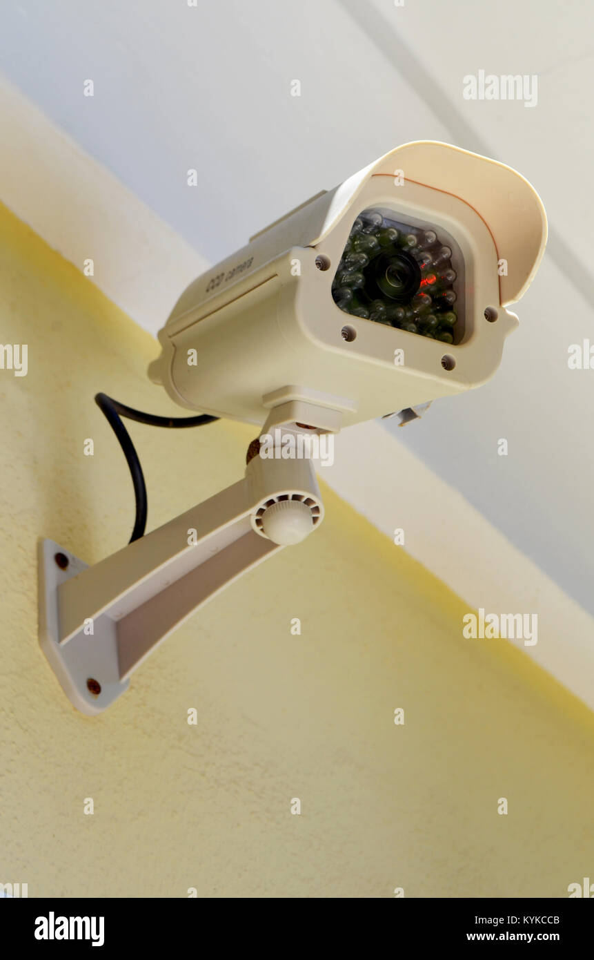 Cctv cameras house hi-res stock photography and images - Alamy