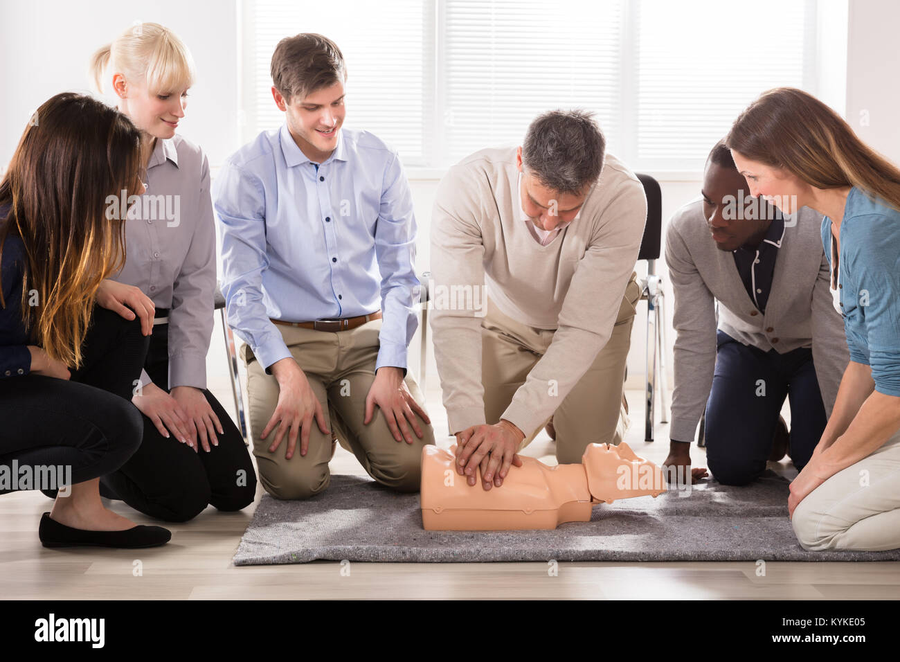 Cardiopulmonary resuscitation first help hi-res stock photography and ...
