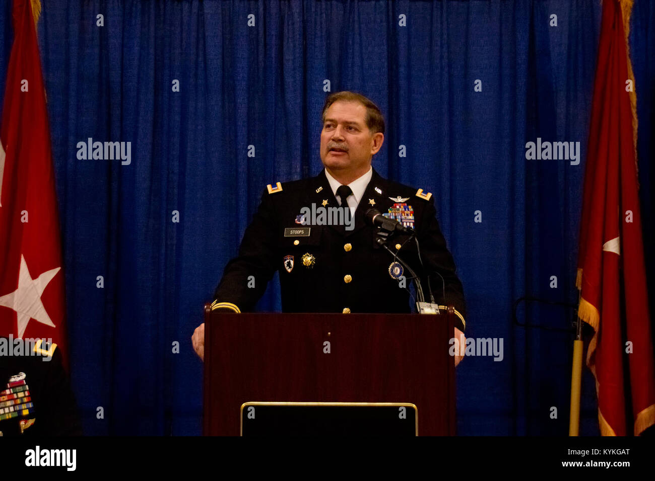 Change of responsibility ceremony hi-res stock photography and images ...