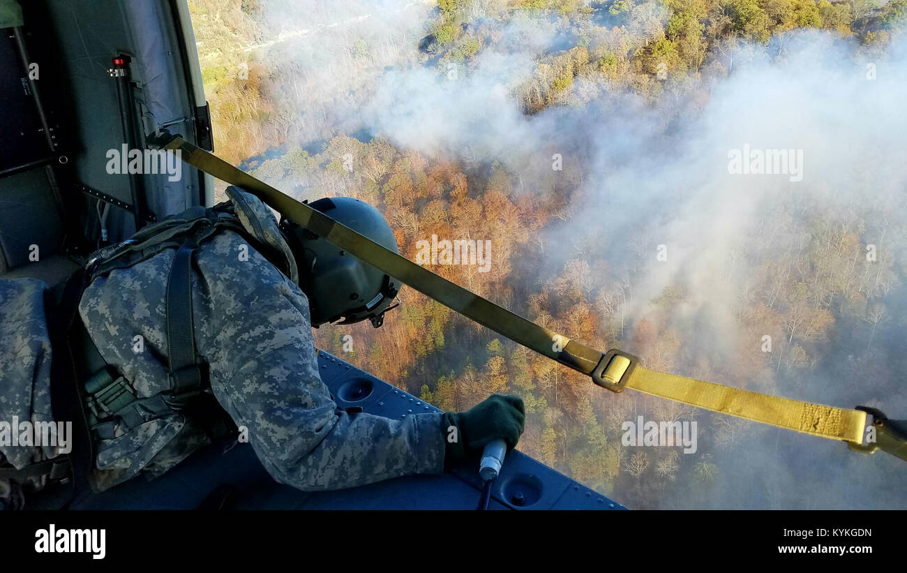 National guard helicopter fighting wild fire Stock Photo - Alamy