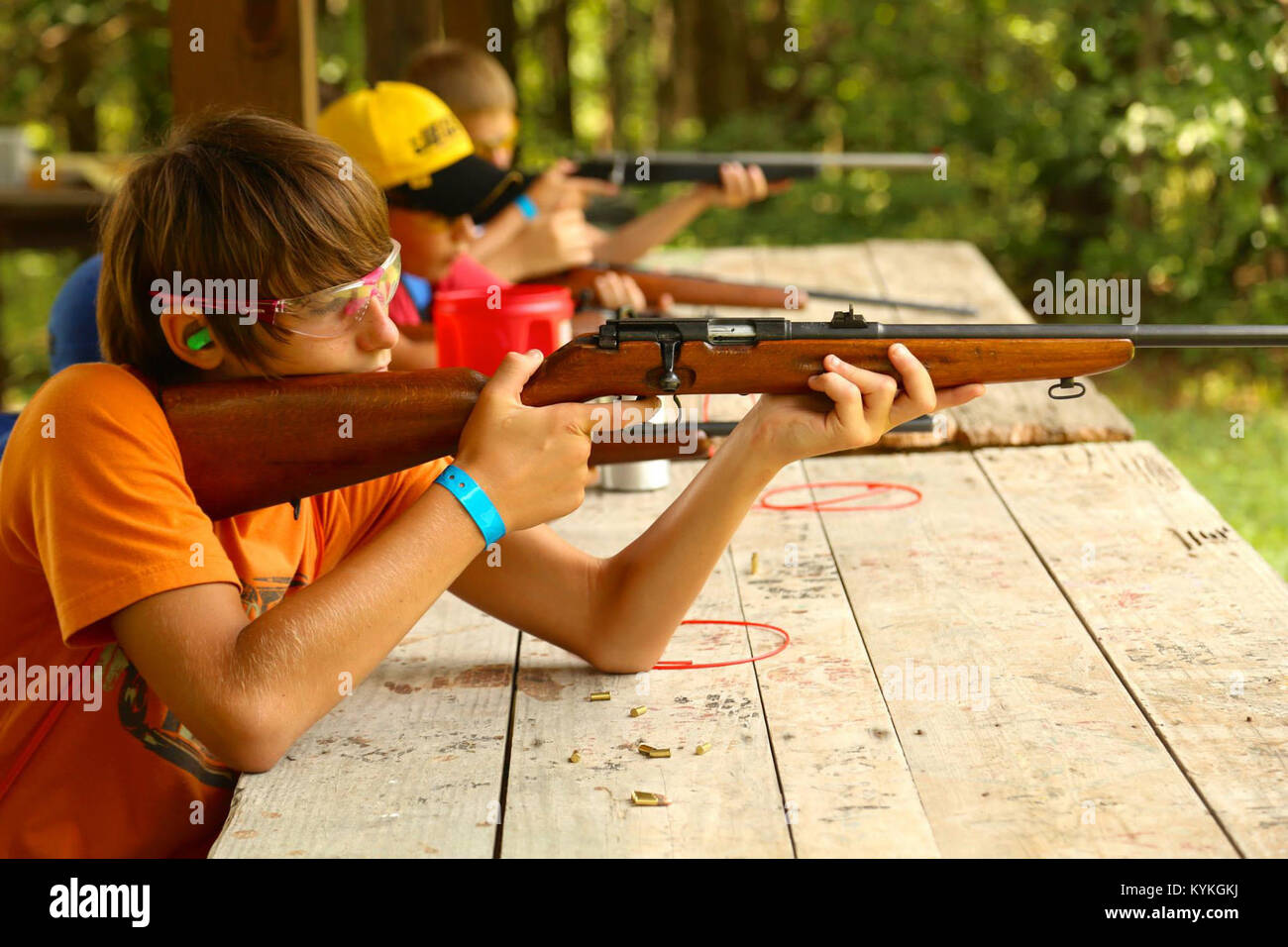 Kids shooting range hi-res stock photography and images - Alamy
