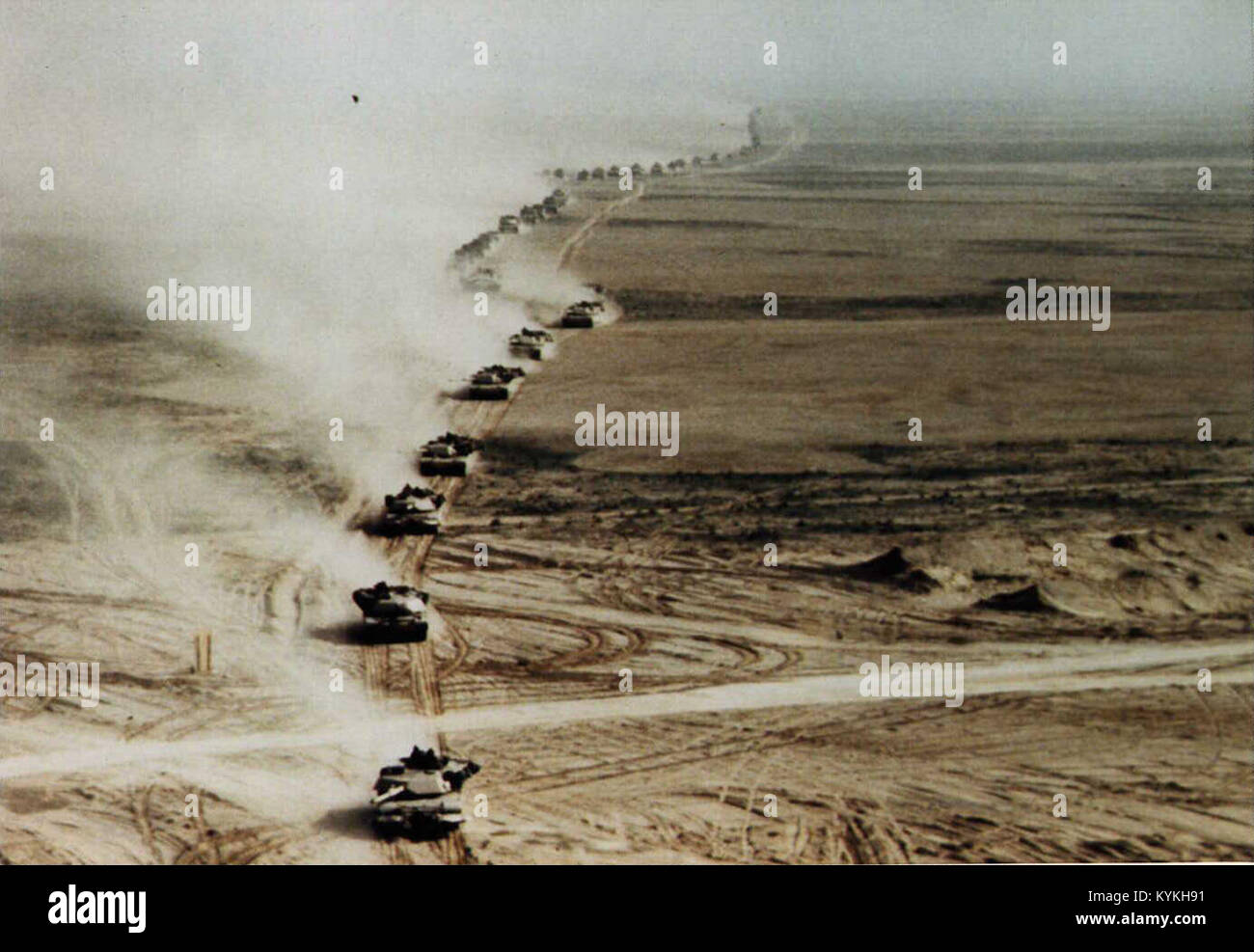 Column of tanks hi-res stock photography and images - Alamy