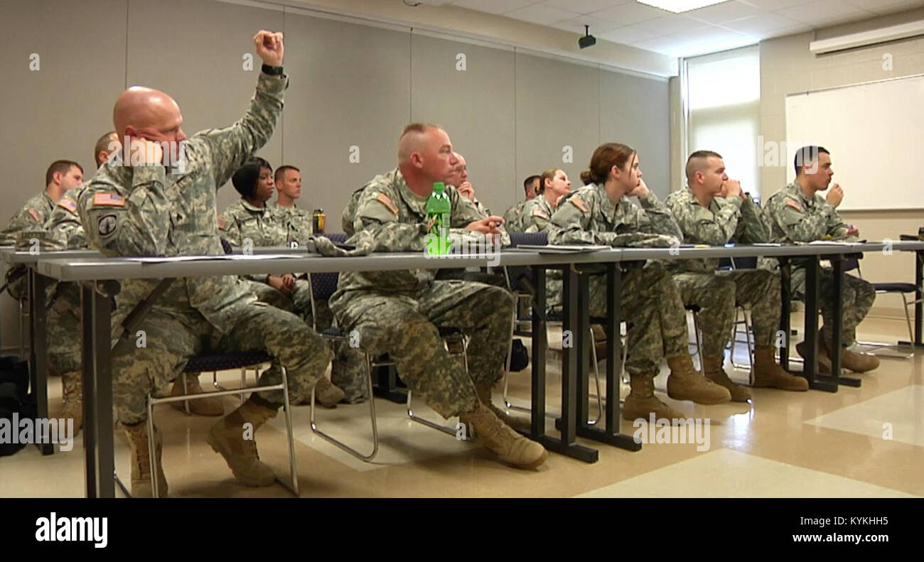 Kentucky National Guard classroom training Stock Photo - Alamy