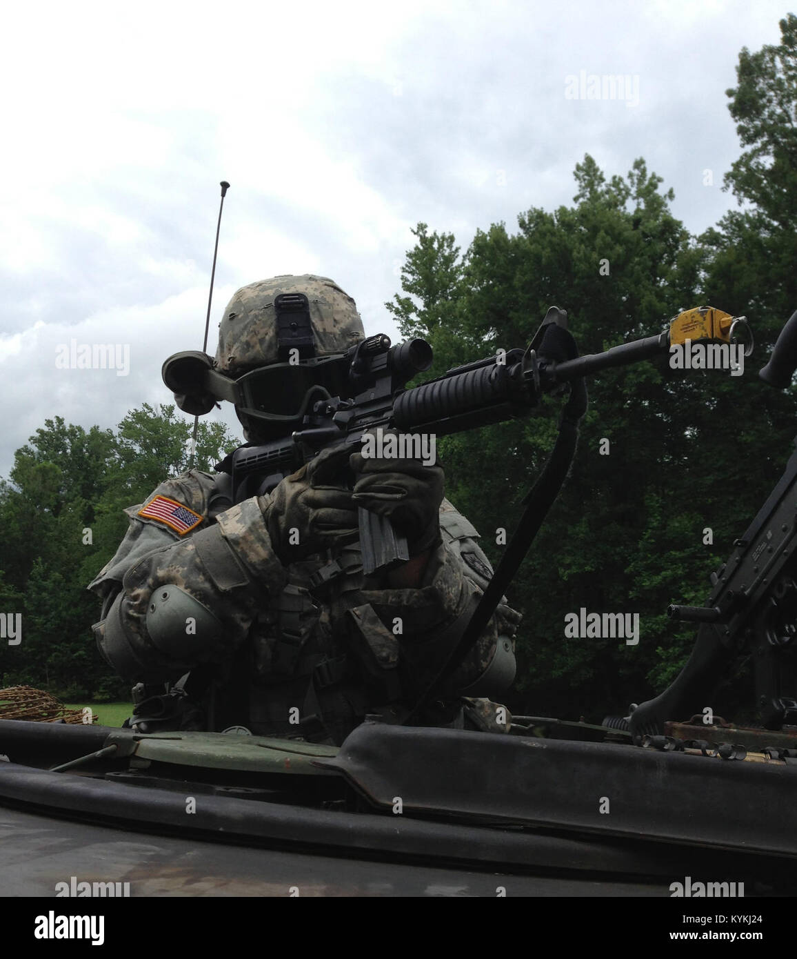 Soldiers of the 1st Battalion, 149th Infantry participate in battle ...
