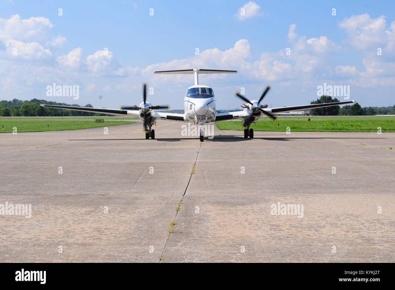 Family, friends and Soldiers welcome home the members of Detachment 11 ...