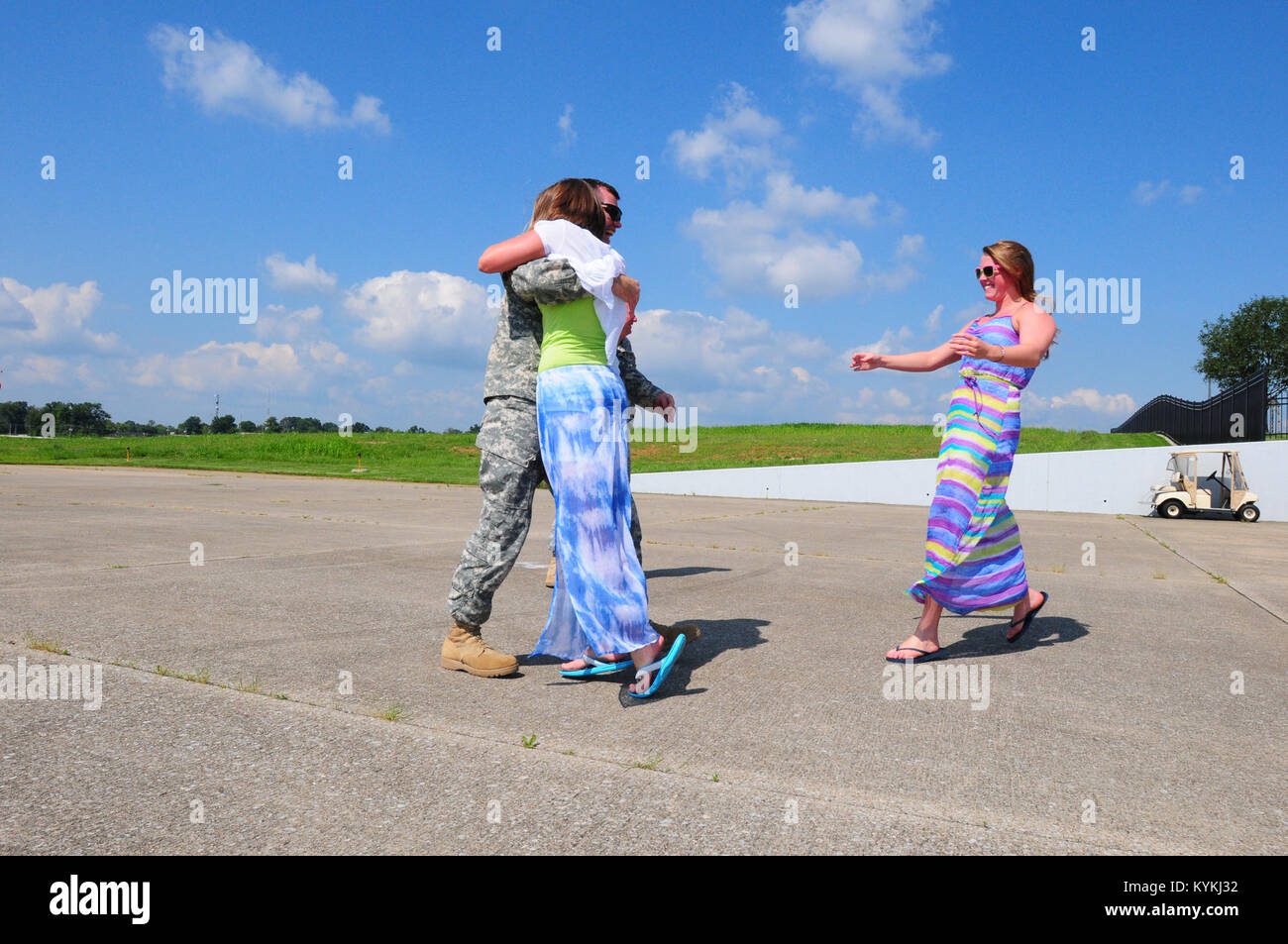 Family, friends and Soldiers welcome home the members of Detachment 11 ...