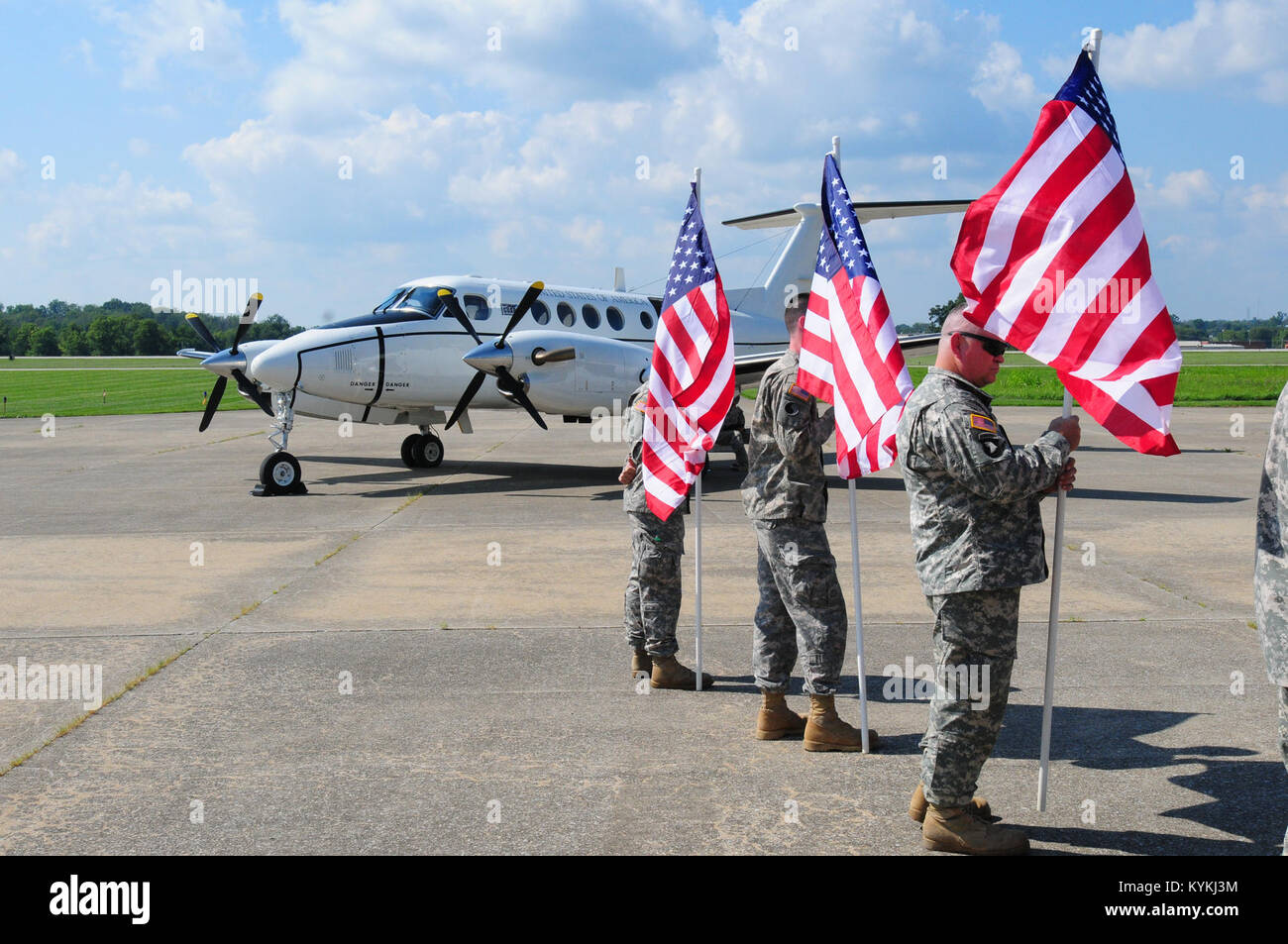 Family, friends and Soldiers welcome home the members of Detachment 11 ...