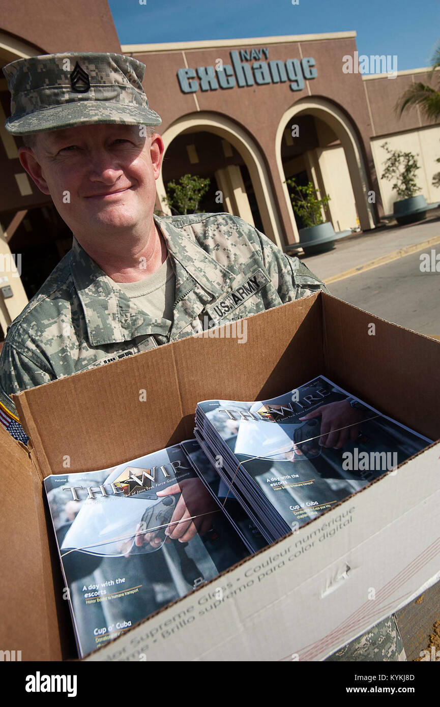 U s army staff sgt aaron hi-res stock photography and images - Alamy