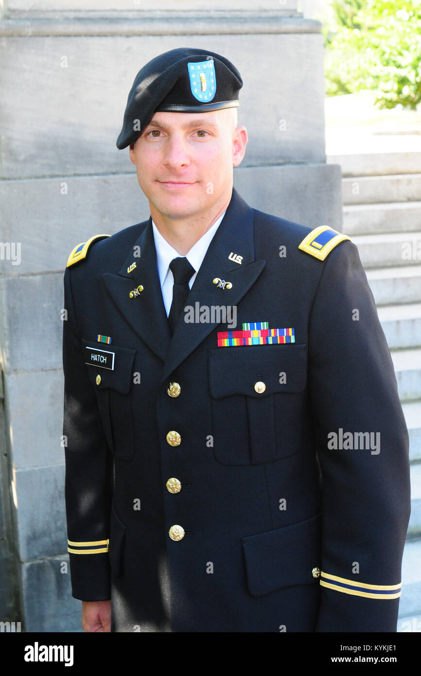 The Kentucky National Guard commissioned 17 new second lieutenants ...