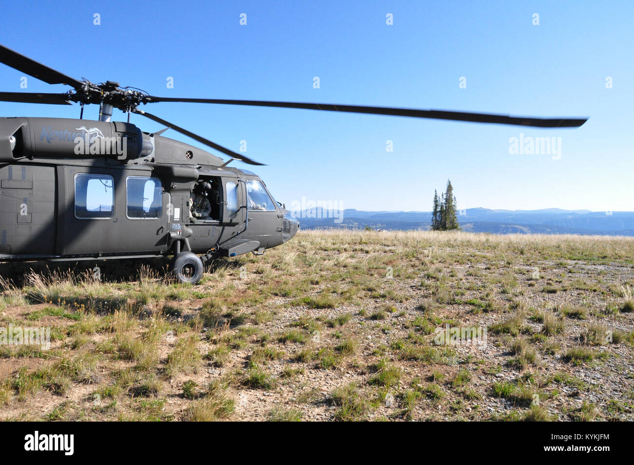 Aviation Soldiers from Bravo Co. 2nd Battalion, 147th Aviation and 63rd ...